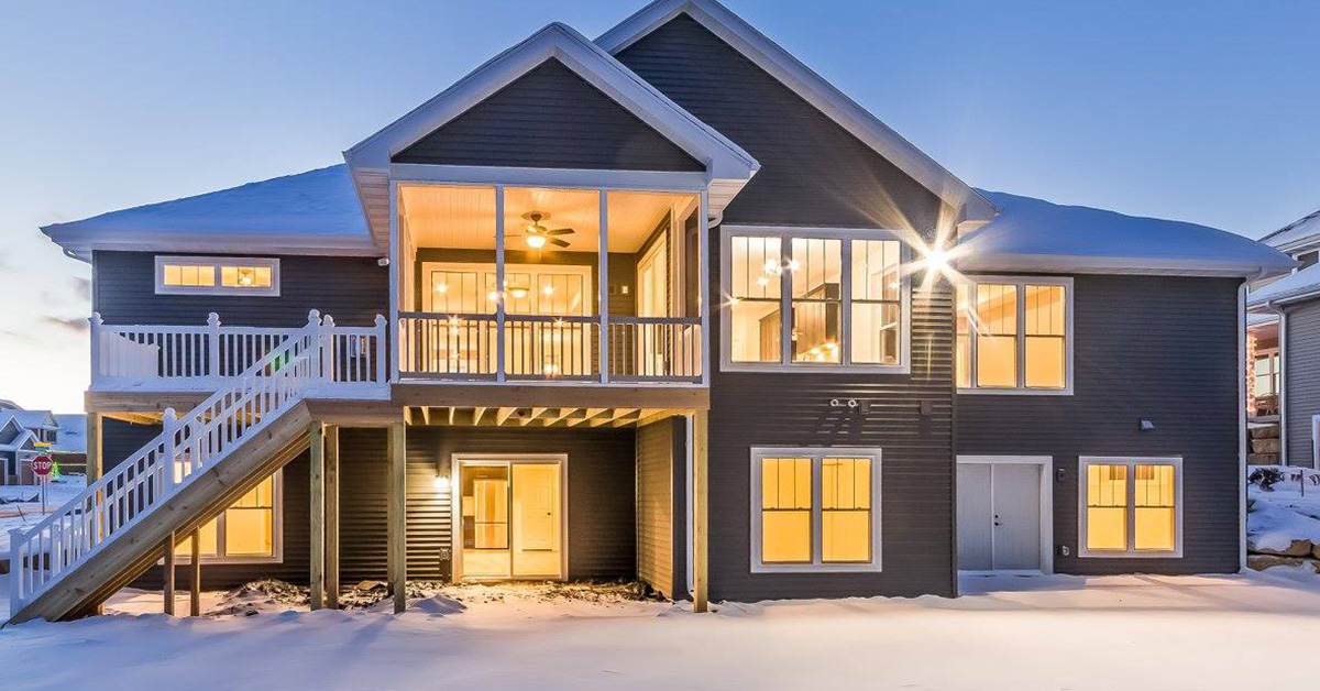 The Best 4 Deck Building Companies In Madison, WI - Lake City Decks